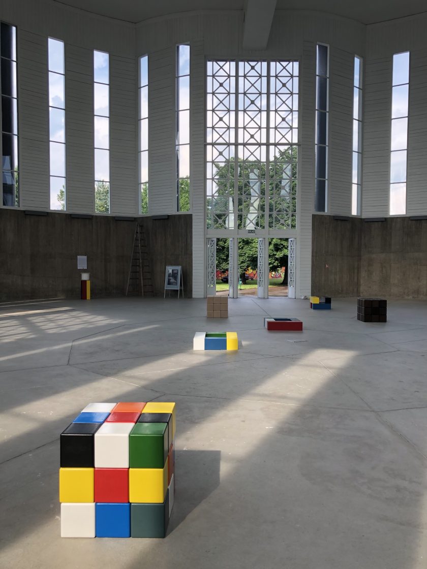 Veliki slikar Damir Sokić večeras u Francuskom paviljonu ima izložbu ...