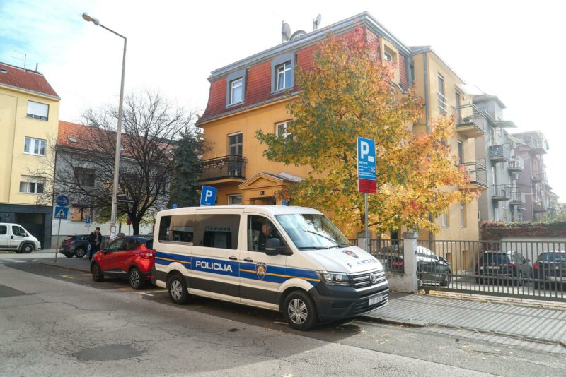 [FOTO] Na Kvatriću traju pretresi zbog velike afere. Pripuzov odvjetnik ...