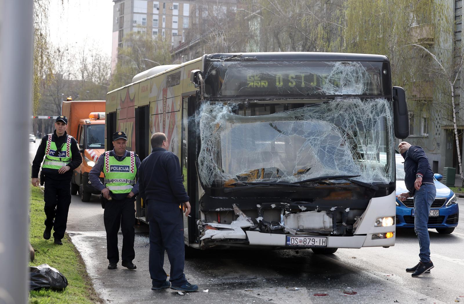 Sudar dva autobusa u Osijeku. Ozlijeđeno 20 osoba | Telegram.hr