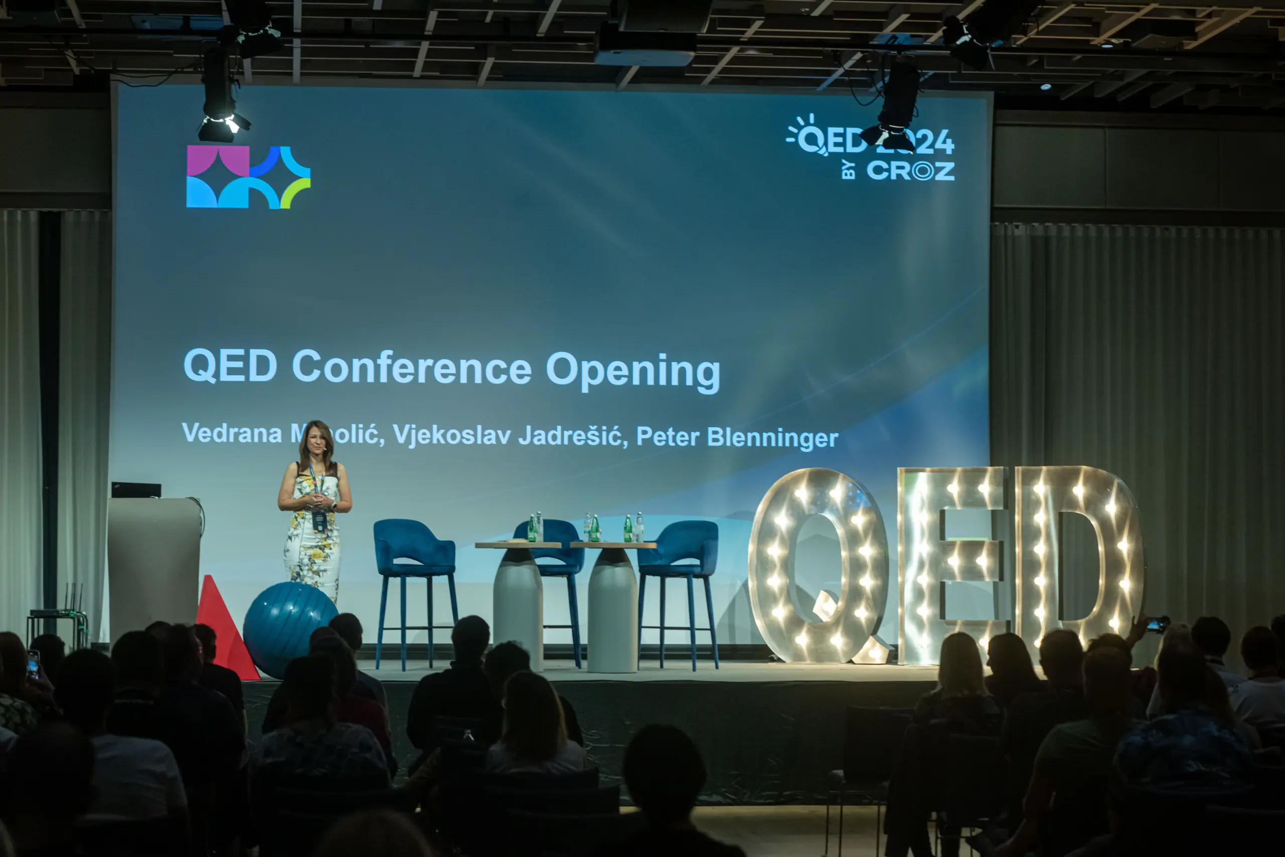 Profesor Scott E. Page sa Sveučilišta Michigan dolazi na konferenciju ...