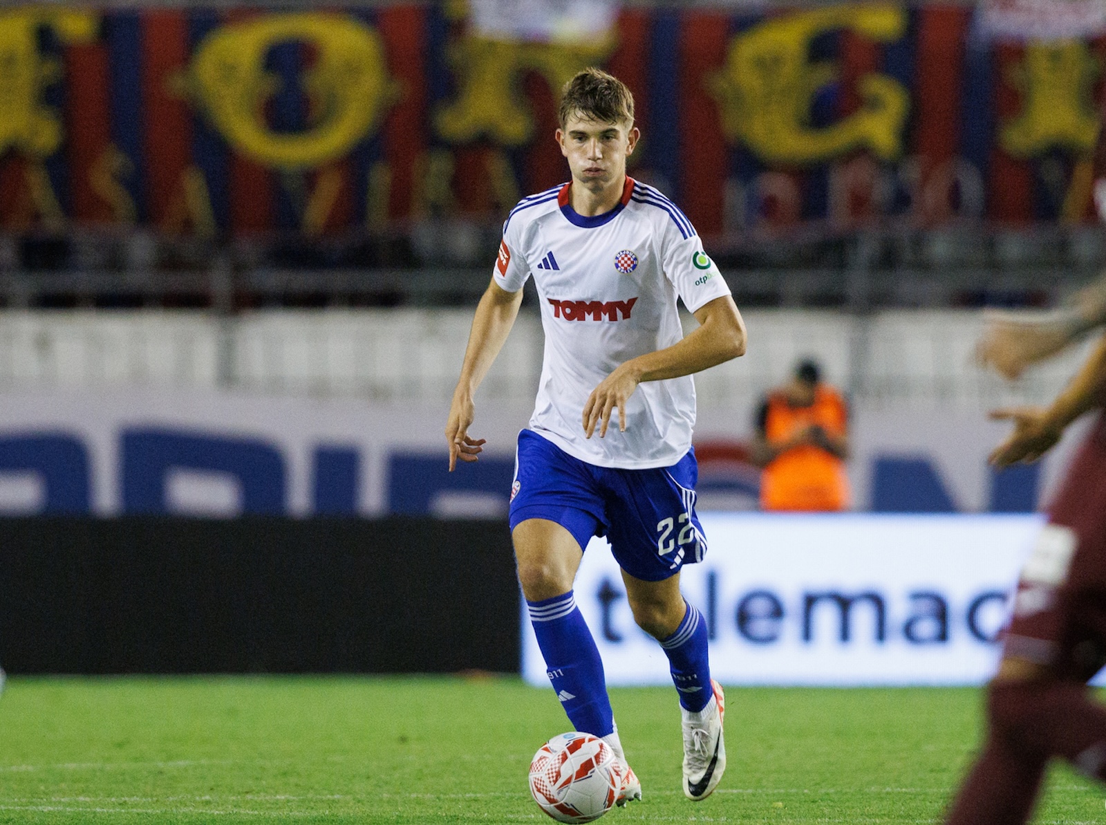 Branimir Mlačić: od praktički nepoznatog klinca do Hajdukova startnog ...