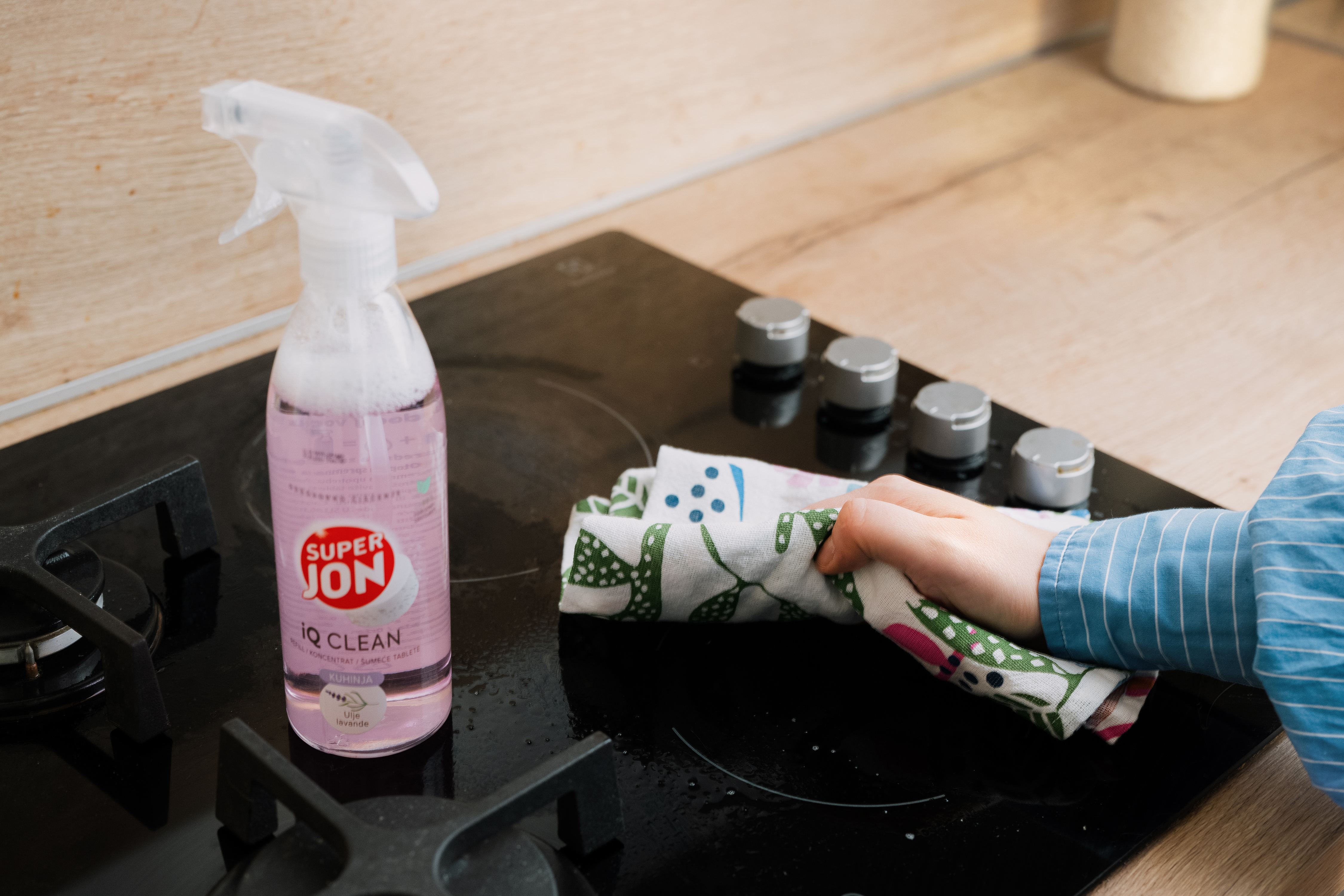 S1 recenzija: Isprobali smo Super Jon iQ Clean proizvode za čišćenje u ...