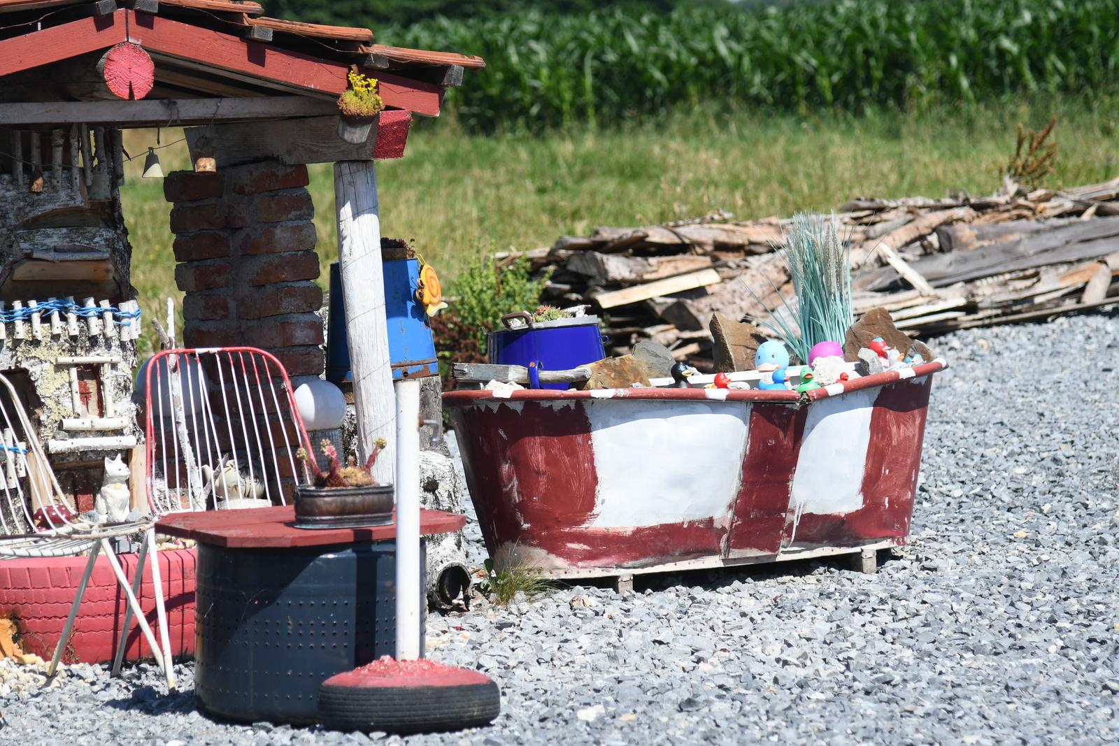 Foto. Ovo je nestvarno imanje kraj Pakraca s kućom 'Šahovnicom ...