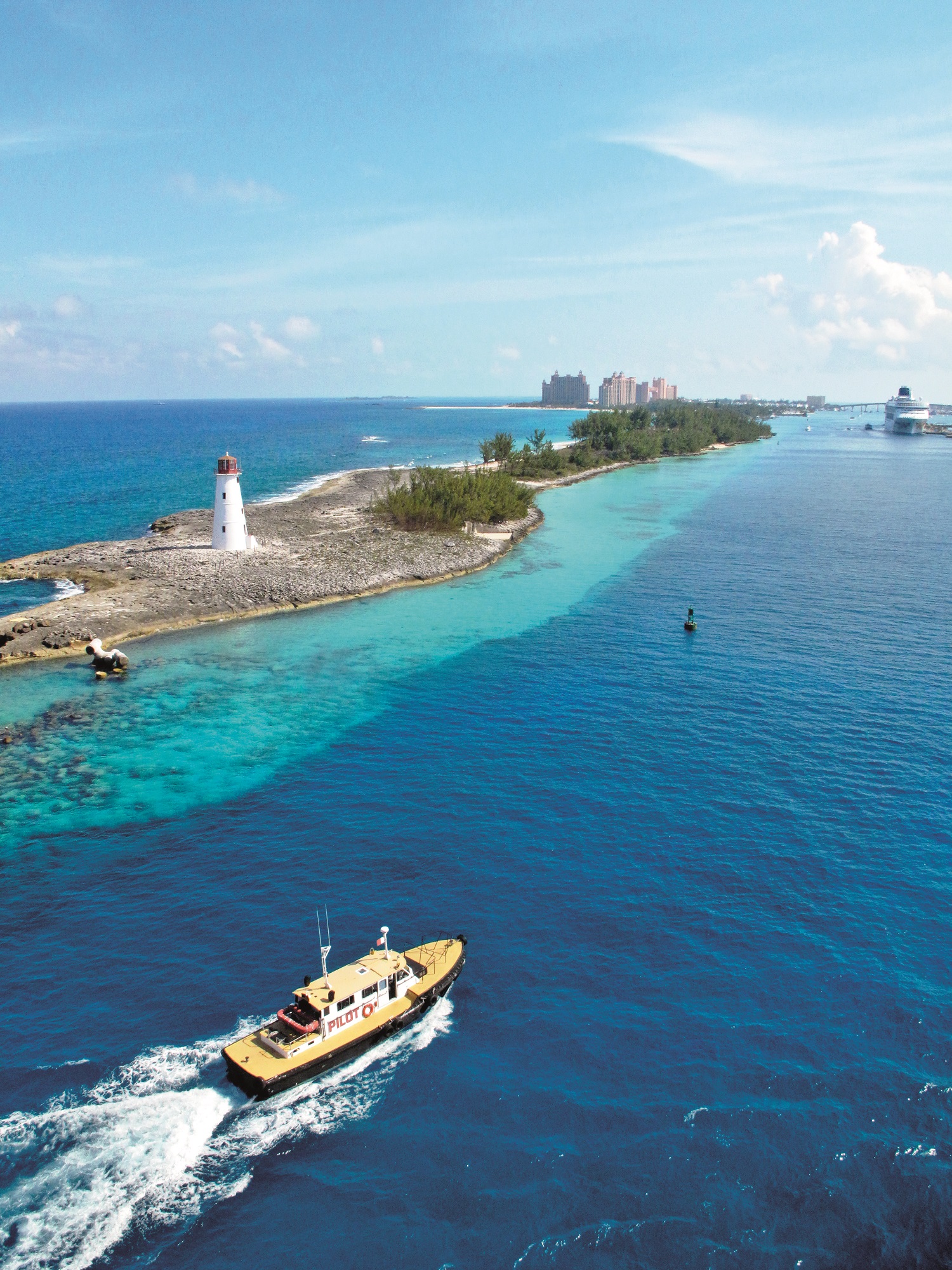 Plavo i još plavije, to su Bahami. Toliko plavo da je teško zaključiti ...