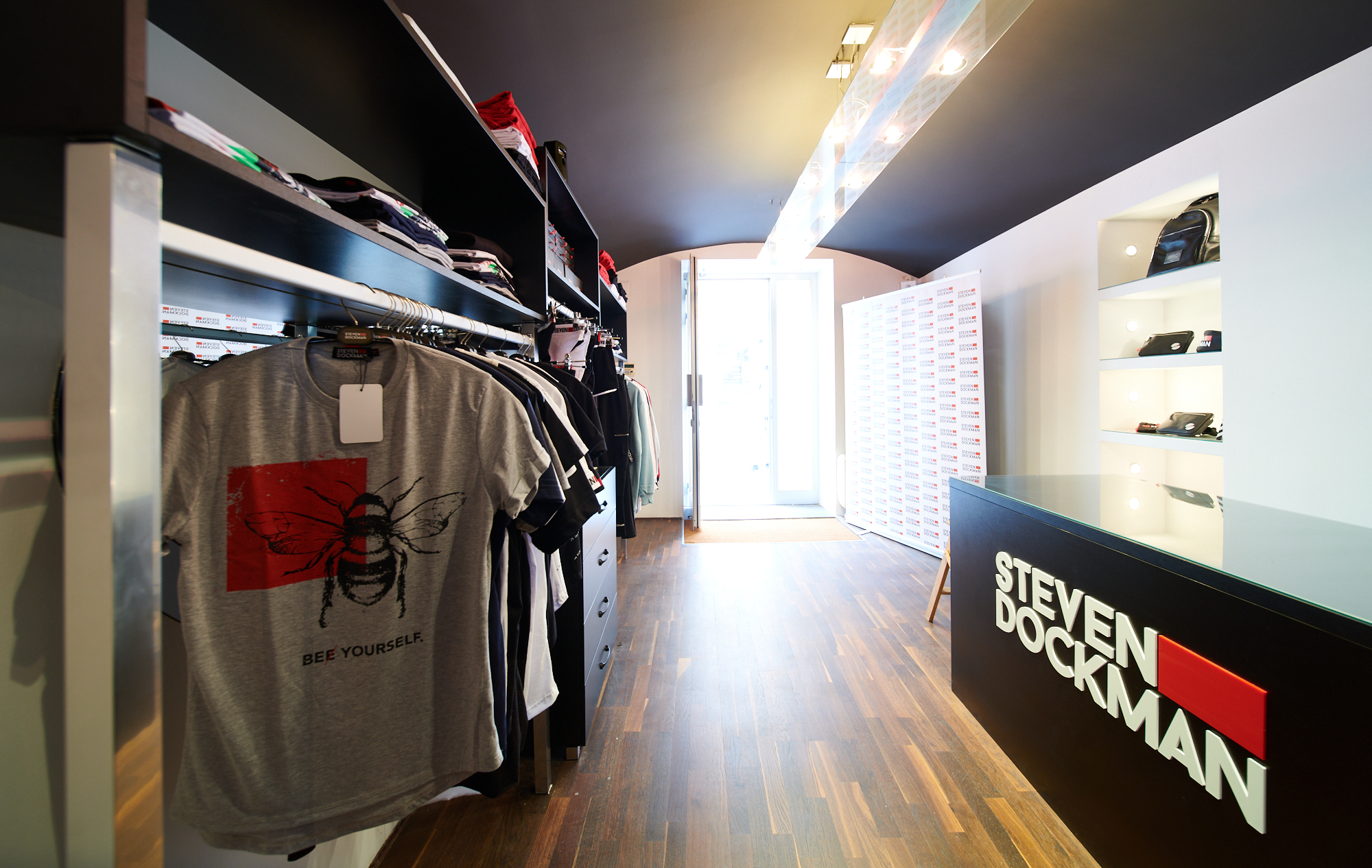 U centru Zagreba otvorena je trgovina regionalnog streetwear brenda ...