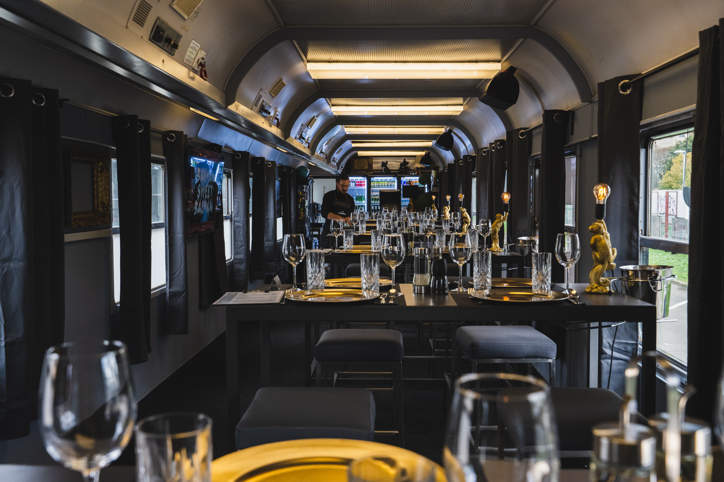 Ručali smo u novom zagrebačkom restoranu smještenom u vagon vlaka ...